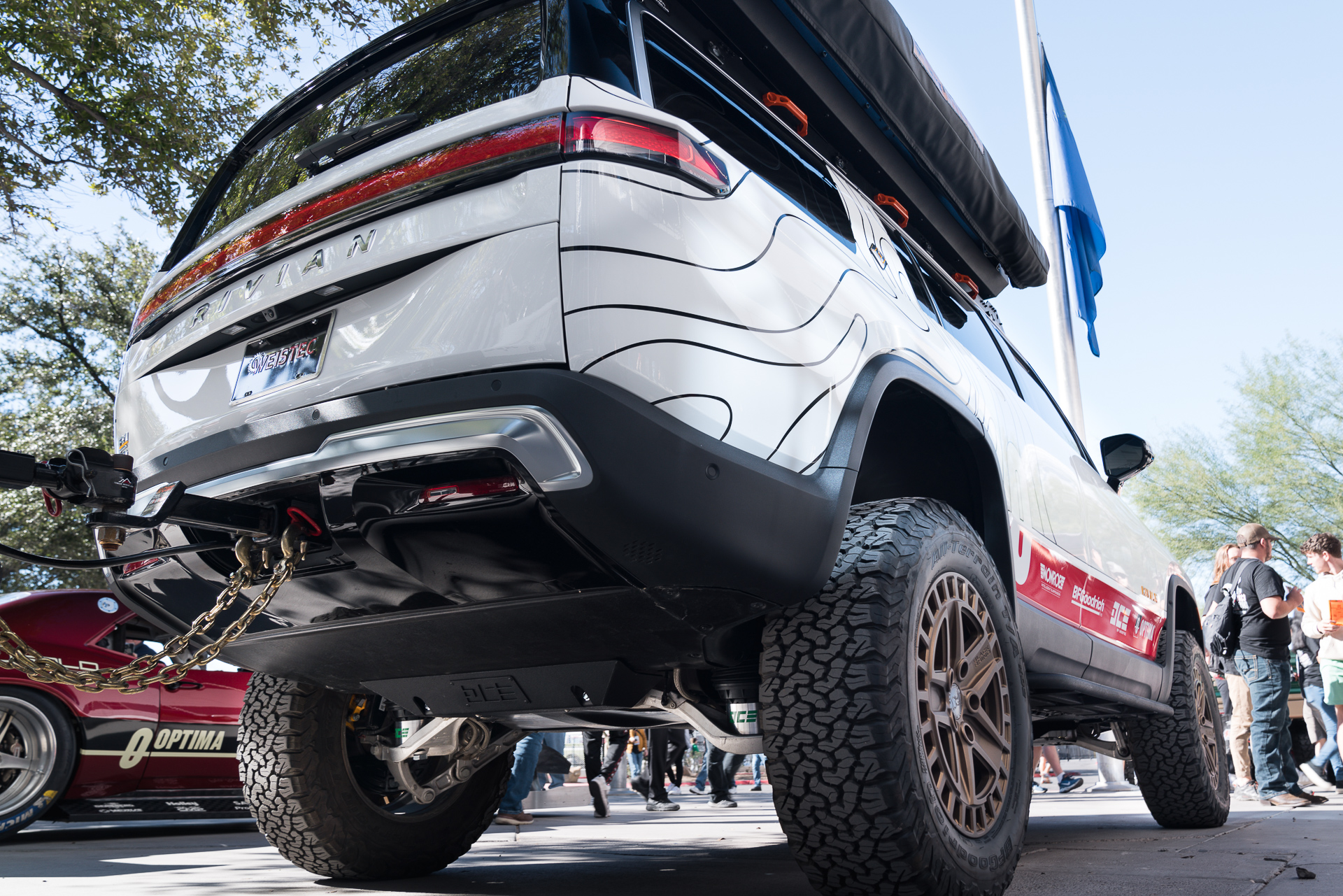 Lift Suspension System for Rivian By Direct Current Engineering