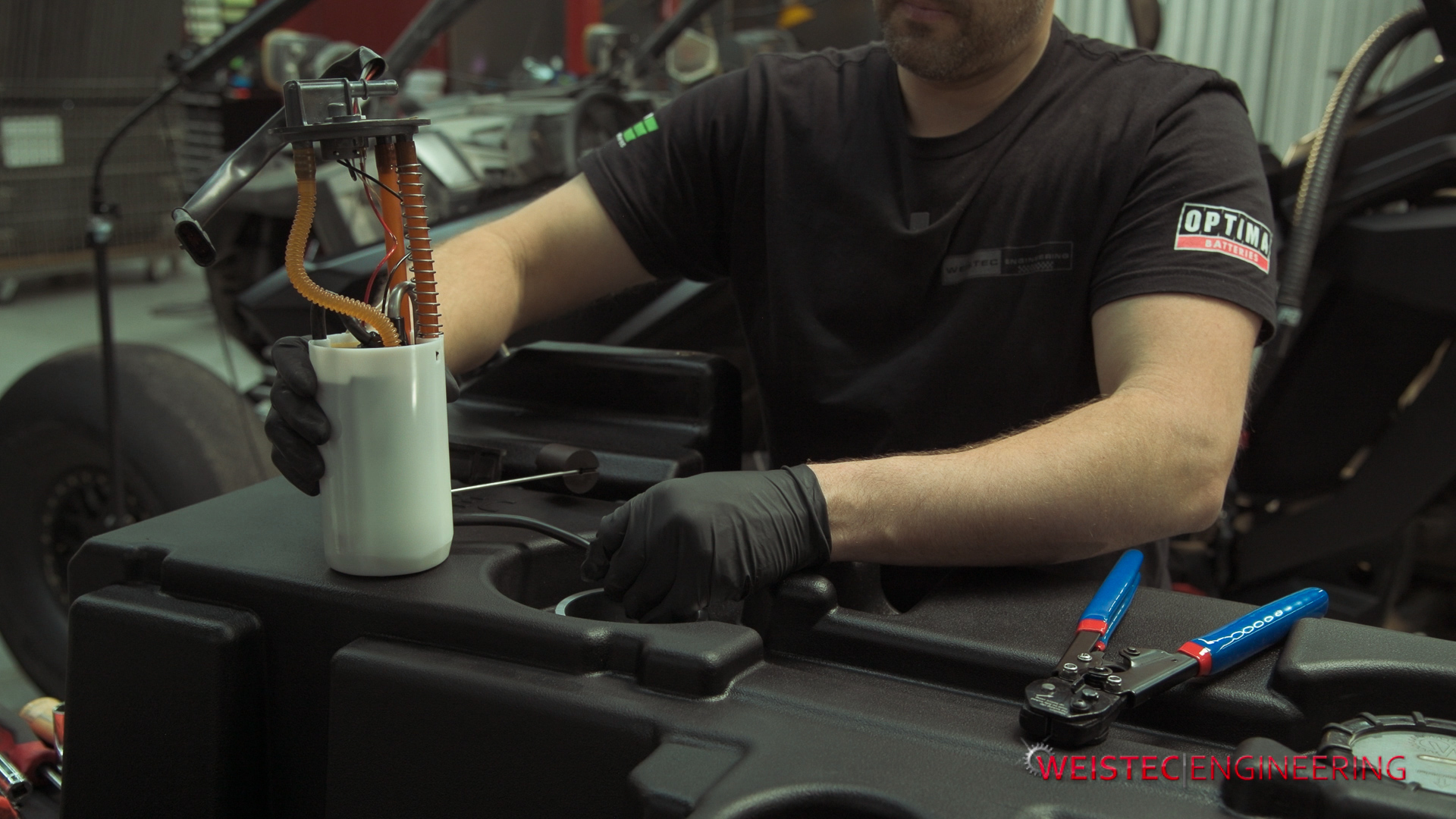 RZR Pro R Extended Fuel Tank System | Weistec